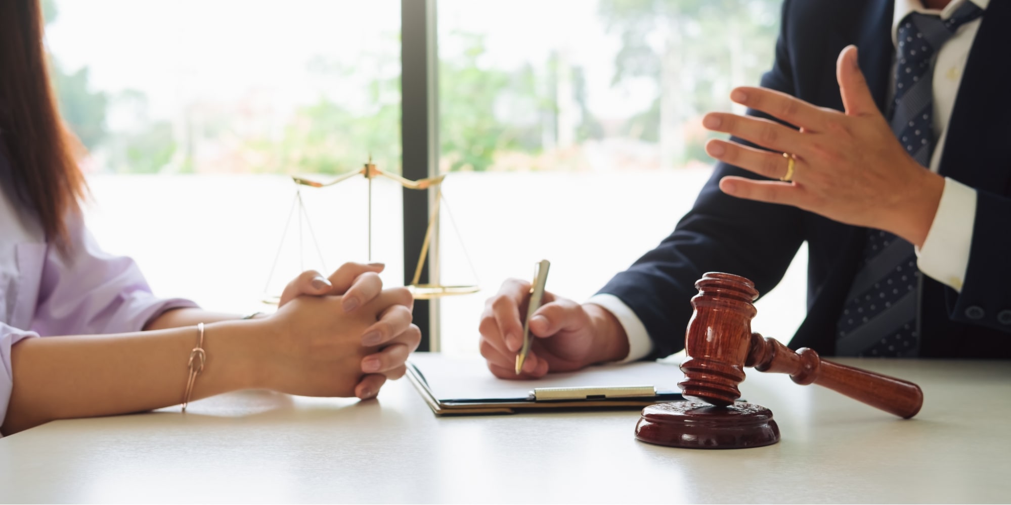 A Guide to the Judicial System & Legal Services in Toronto [2026]