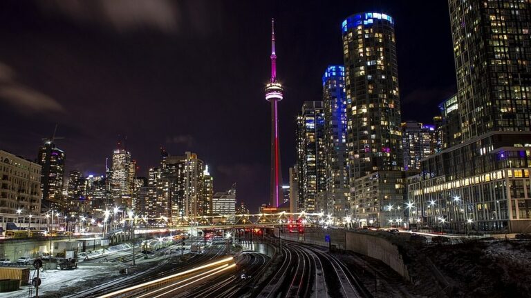 10 Places With The Best View of The CN Tower [2026 ]